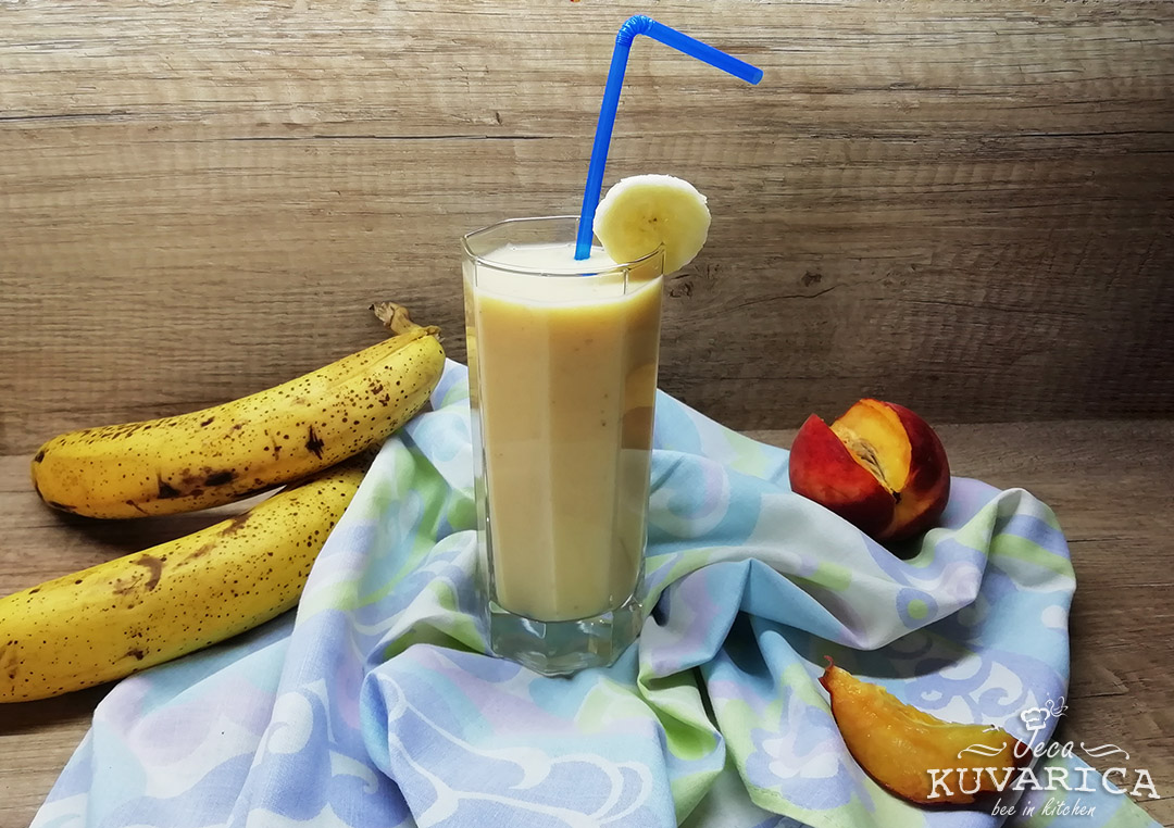 Jeca kuvarica - Banana breskva smuti