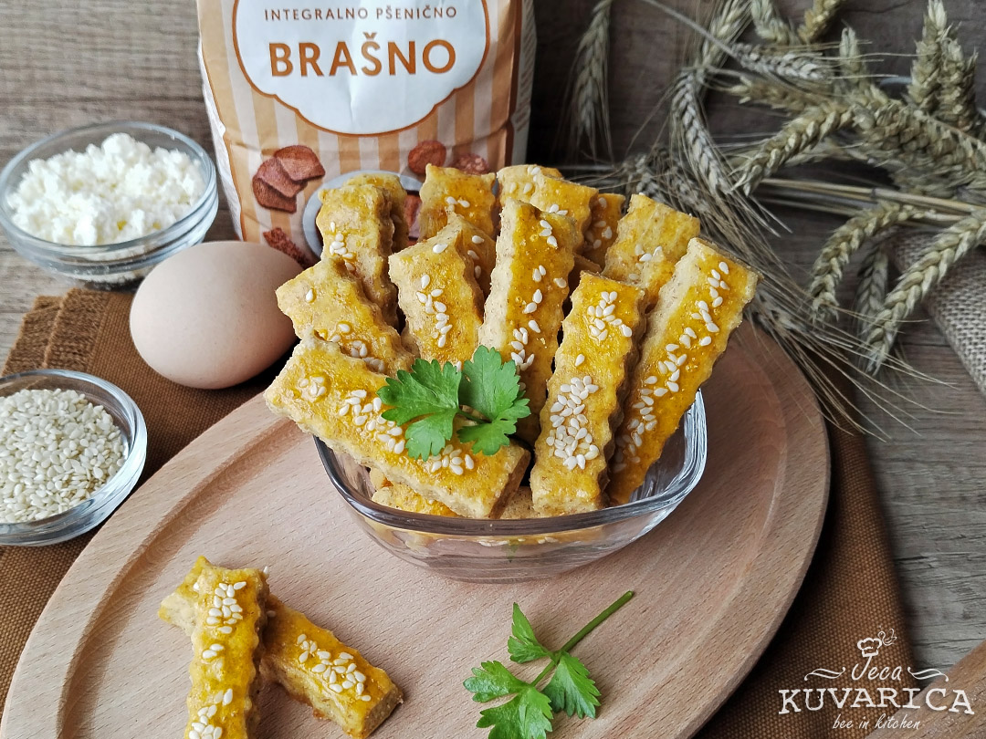 Jeca kuvarica - Integralni hrskavi štapići sa sirom