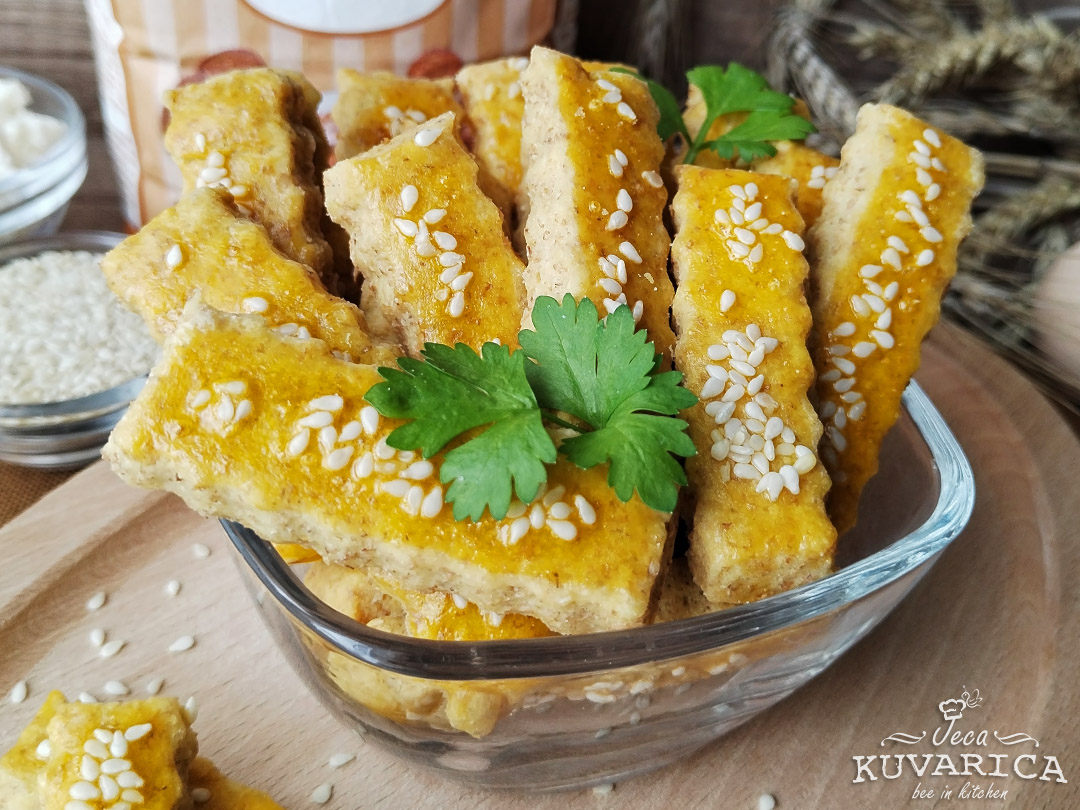 Jeca kuvarica - Integralni hrskavi štapići sa sirom